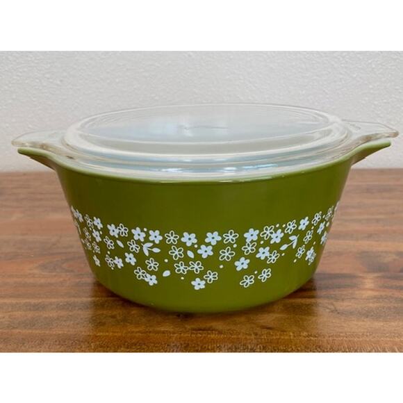 Pyrex | Dining | Pyrex Spring Blossom Green Casserole Dish With Lid 5l ...